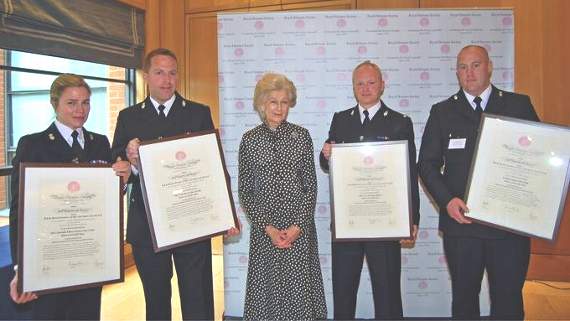 Police officers receive bravery award after being injured in the line ...