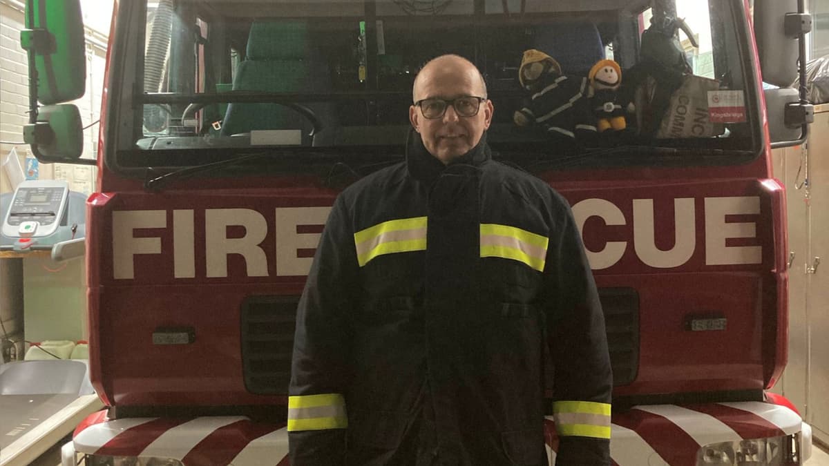 Kingsbridge firefighter Jeremy Wilcox commended for 41 years service ...
