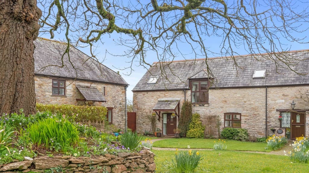 Yealmpton barn conversion for sale was once part of historic estate ...