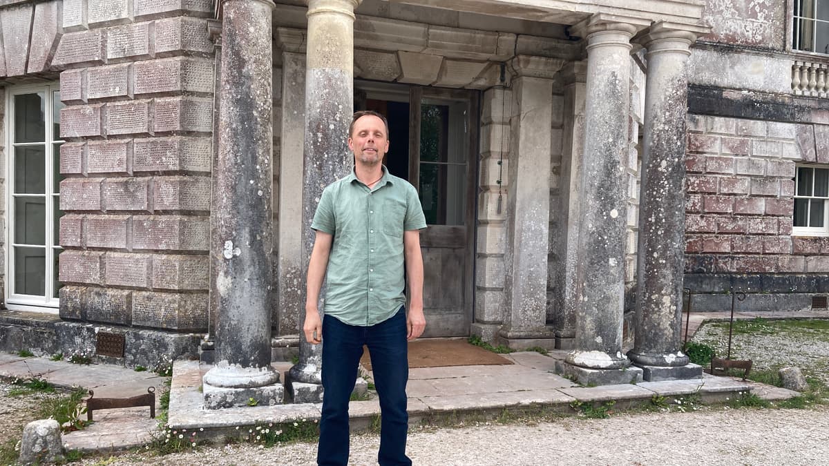 The Sharpham Estate sets out it's stalls | southhams-today.co.uk