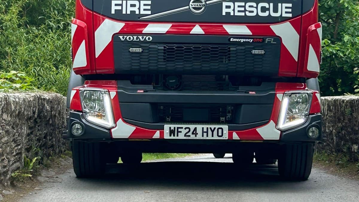 New fire appliance tackles first blaze | southhams-today.co.uk