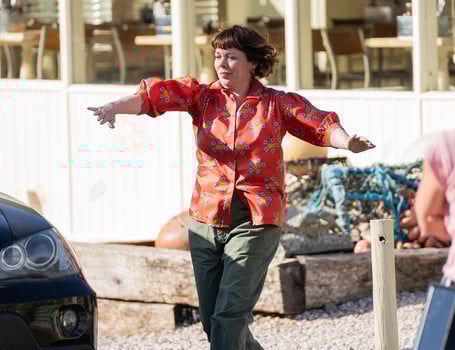 Olivia Colman and Benedict Cumberbatch filming The Roses in Salcombe ...