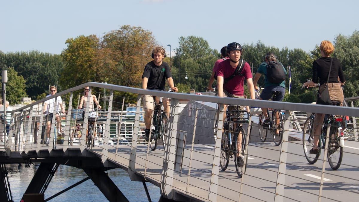 Caroline Snow Column | Making streets better for cycling | southhams ...
