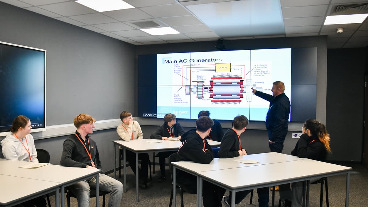 State-of-the-Art immersive classroom proves huge success | southhams ...