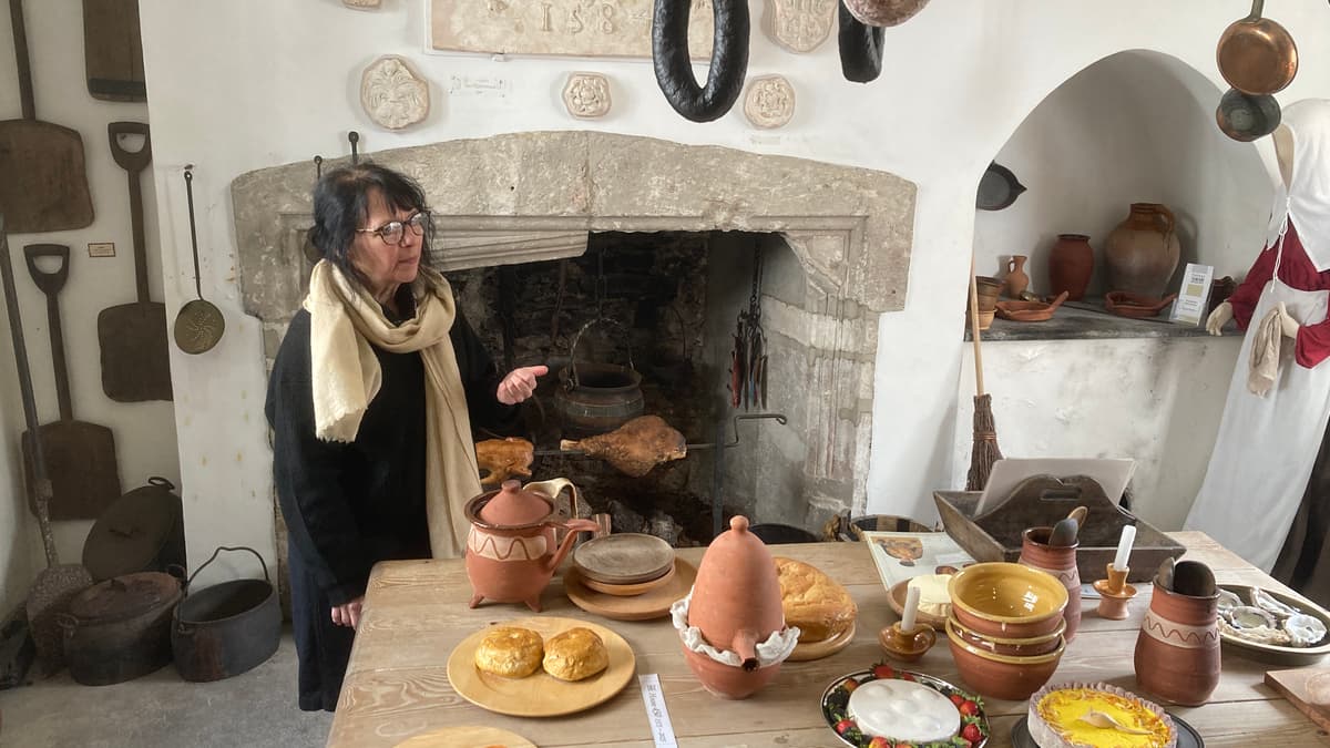 Totnes Museum celebrates 450 years with Elizabethan treasures ...