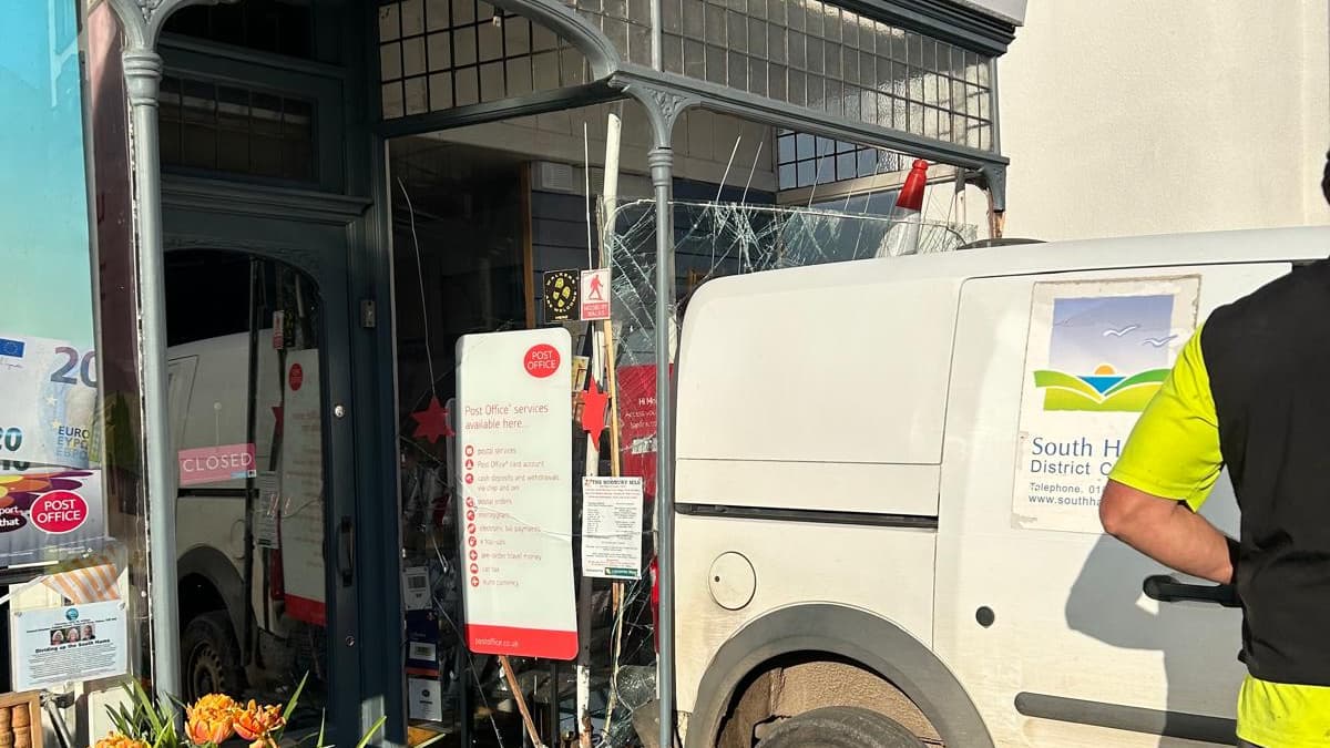 Council Van Crashes into Modbury Post Office | southhams-today.co.uk