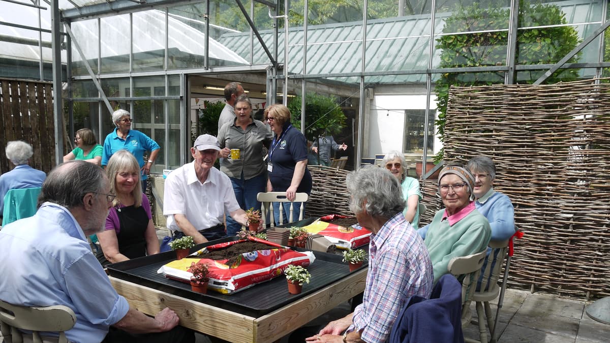 Kingsbridge Age Concern Memory Club enjoys sunny outing at Avon Mill ...
