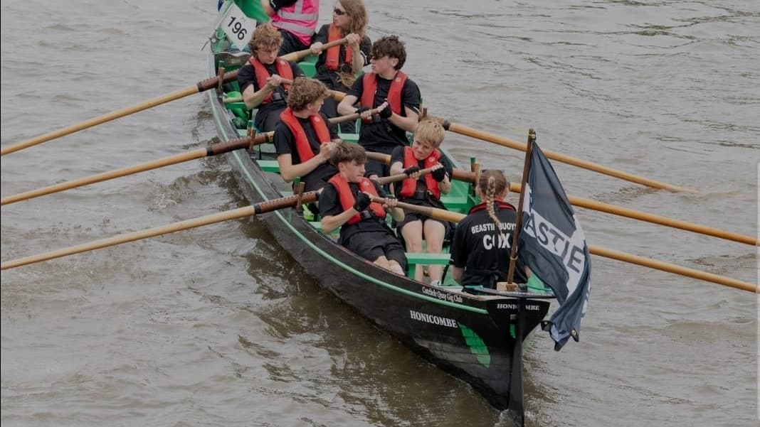 Teen rowing star triumphs in London | southhams-today.co.uk